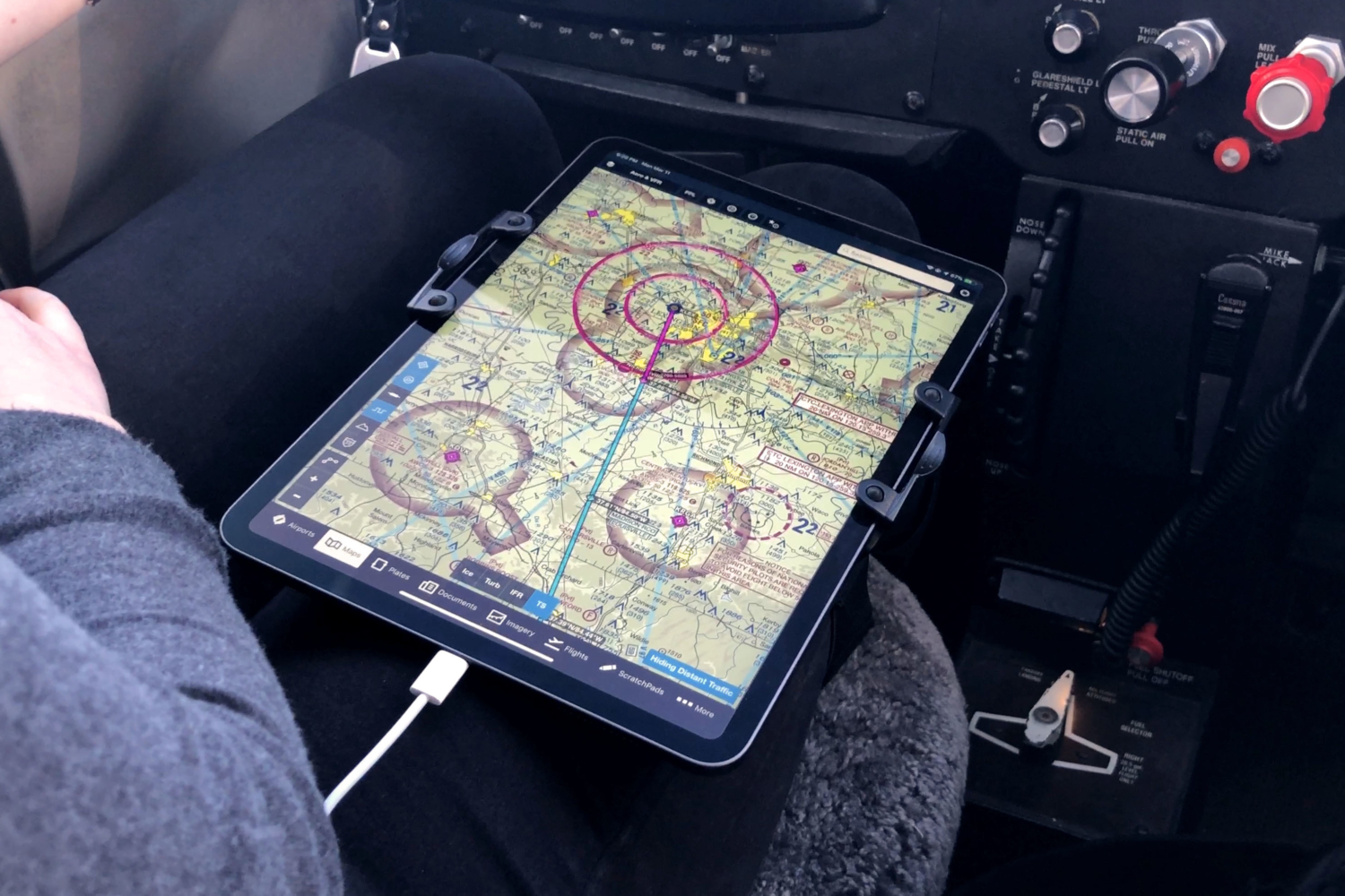 What pilots need to know about charging plugs, batteries, and cables ...