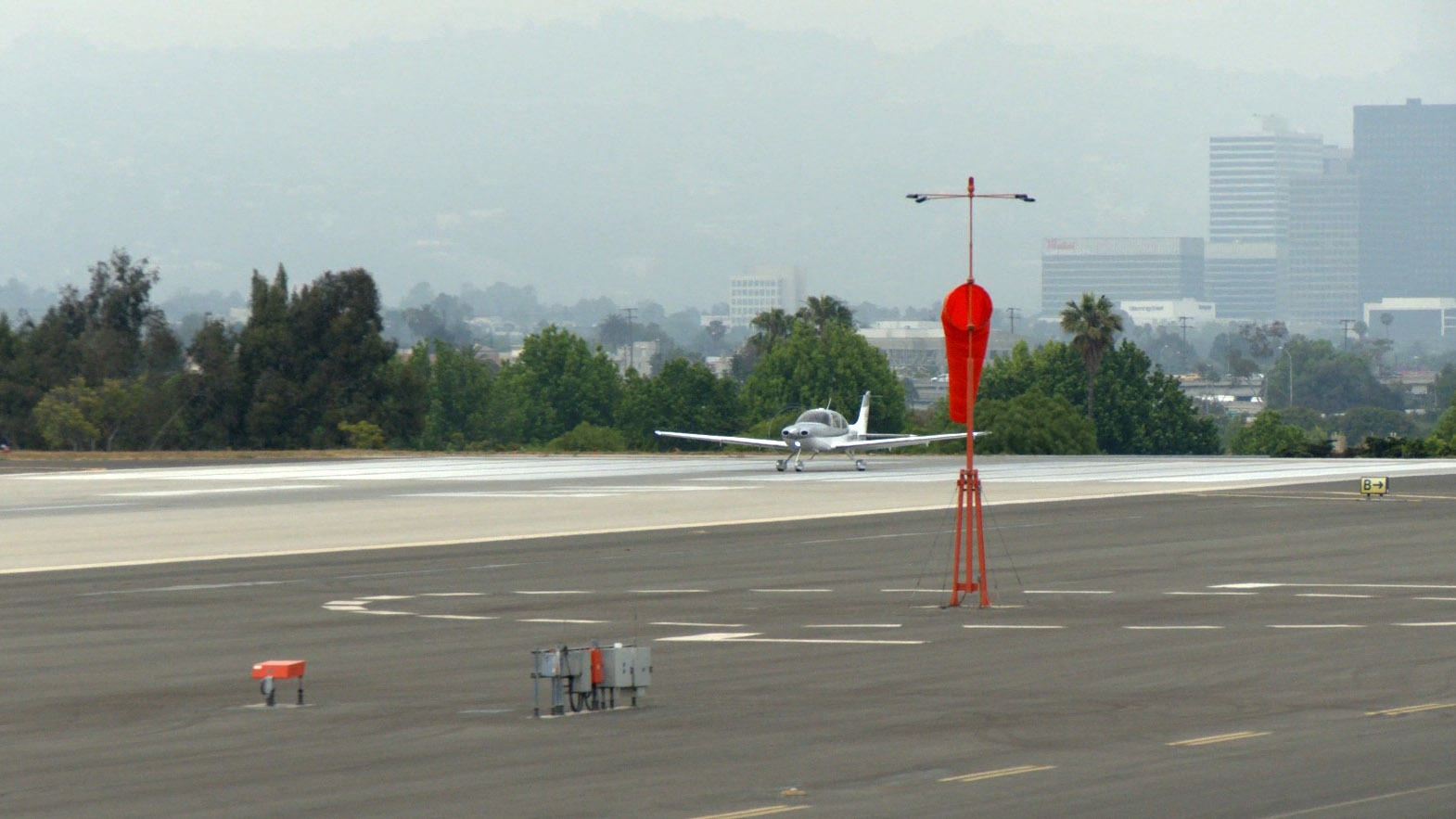 Things to Know about Line Up and Wait : Flight Training Central
